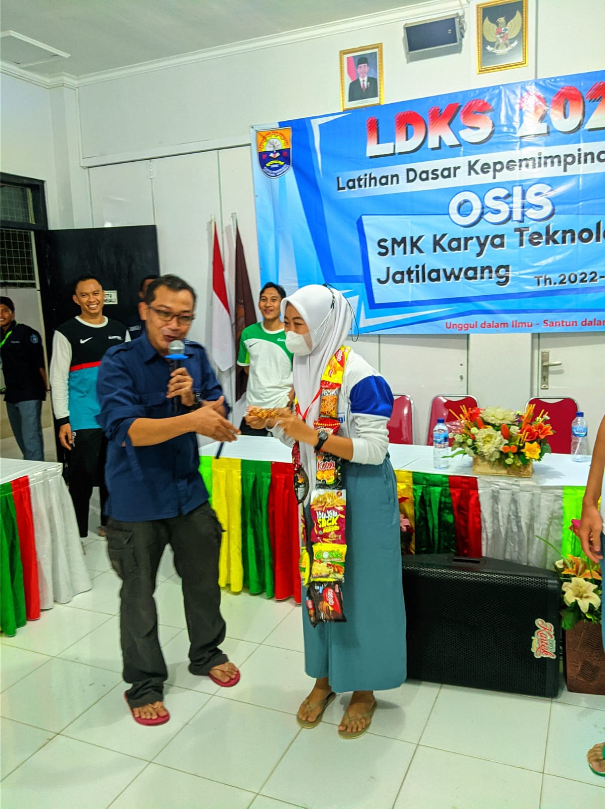 LATIAN DASAR KEPEMIMPINAN SISWA PENGURUS (LDKS) OSIS PERIODE 2022-2023 ...